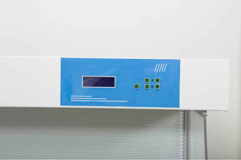 Independent Control of UV Light And Lamp Horizontal Airflow CLEAN BENCH ...