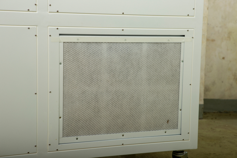 Independent Control of UV Light And Lamp Horizontal Airflow CLEAN BENCH ...